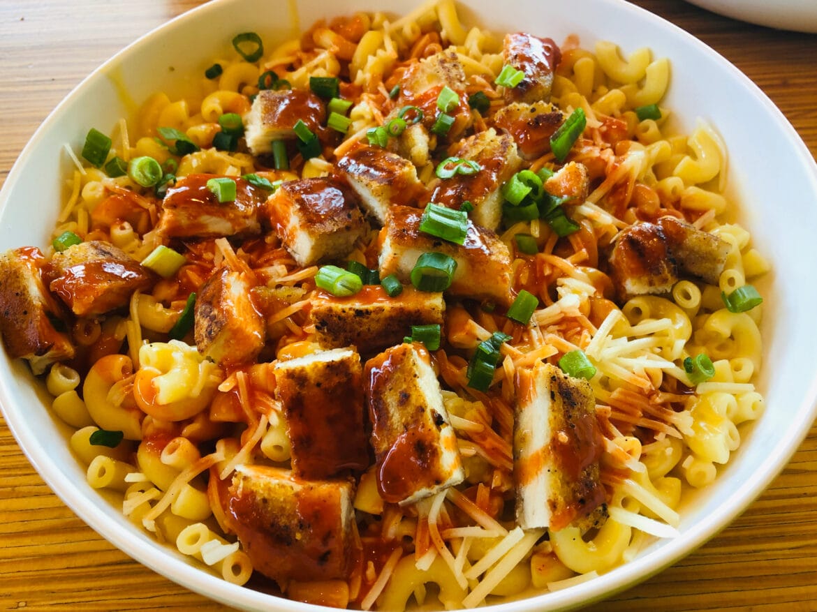 19 Mac and Cheese Toppings - Insanely Good