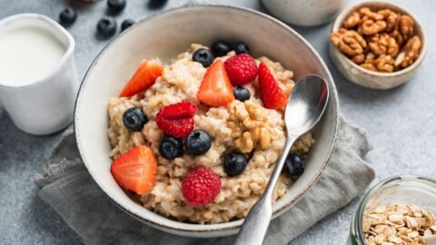 30 Best Oatmeal Toppings - Insanely Good