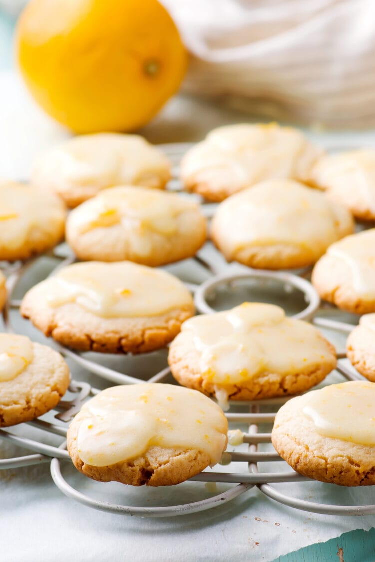 30 Best Spring Cookies - Insanely Good