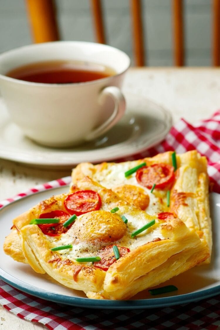 10 Easy Puff Pastry Breakfast Recipes - Insanely Good