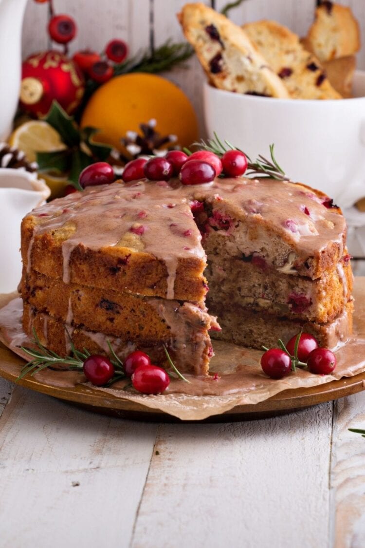 30 Best Christmas Cake Recipes - Insanely Good