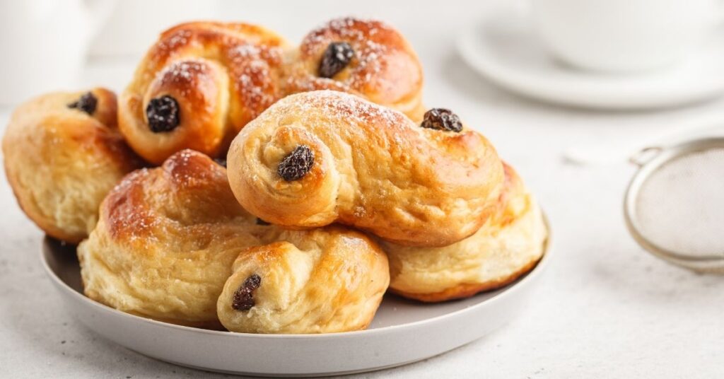 10 Traditional Swedish Breakfast Recipes - Insanely Good
