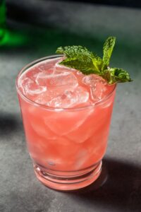 10 Soju Cocktails to Make at Home - Insanely Good