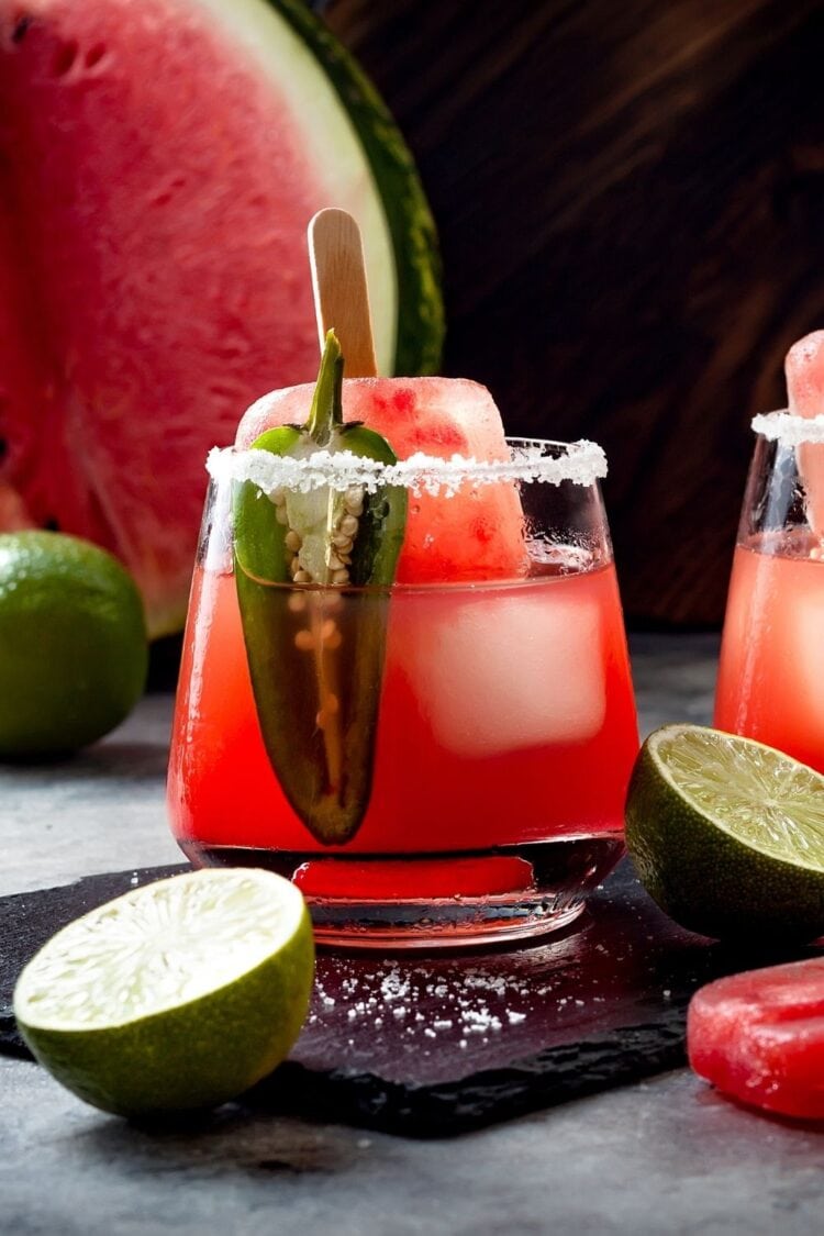 25 Easy Alcoholic Popsicles (Boozy Ice Pops for Summer) - Insanely Good