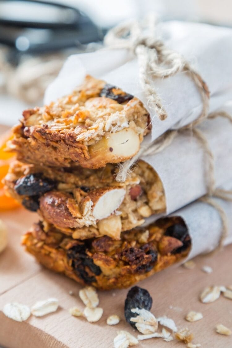 25 Easy Cereal Bar Recipes For Snacking - Insanely Good