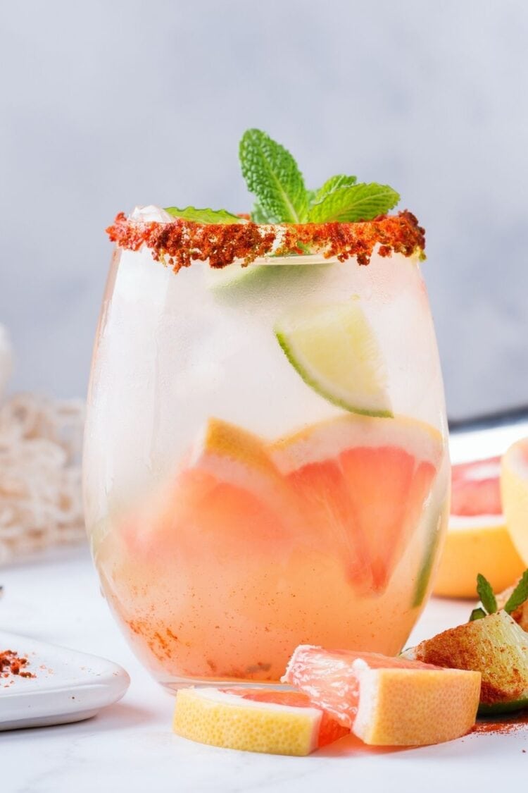 20 Best Grapefruit Cocktails for the Summer - Insanely Good