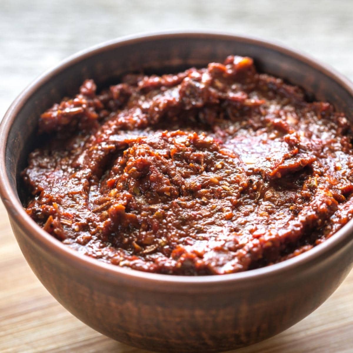 13 Sriracha Substitutes (10+ Alternatives Ranked) - Insanely Good