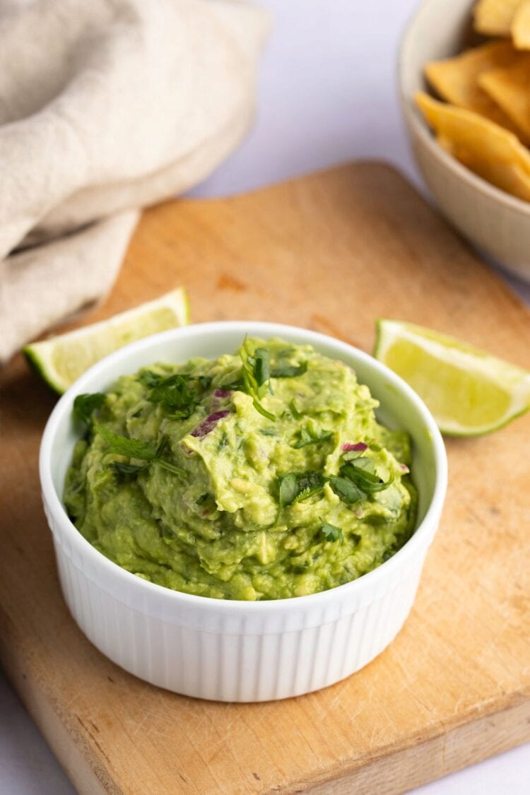 10 Best Avocado Dips That Go Beyond Guacamole - Insanely Good