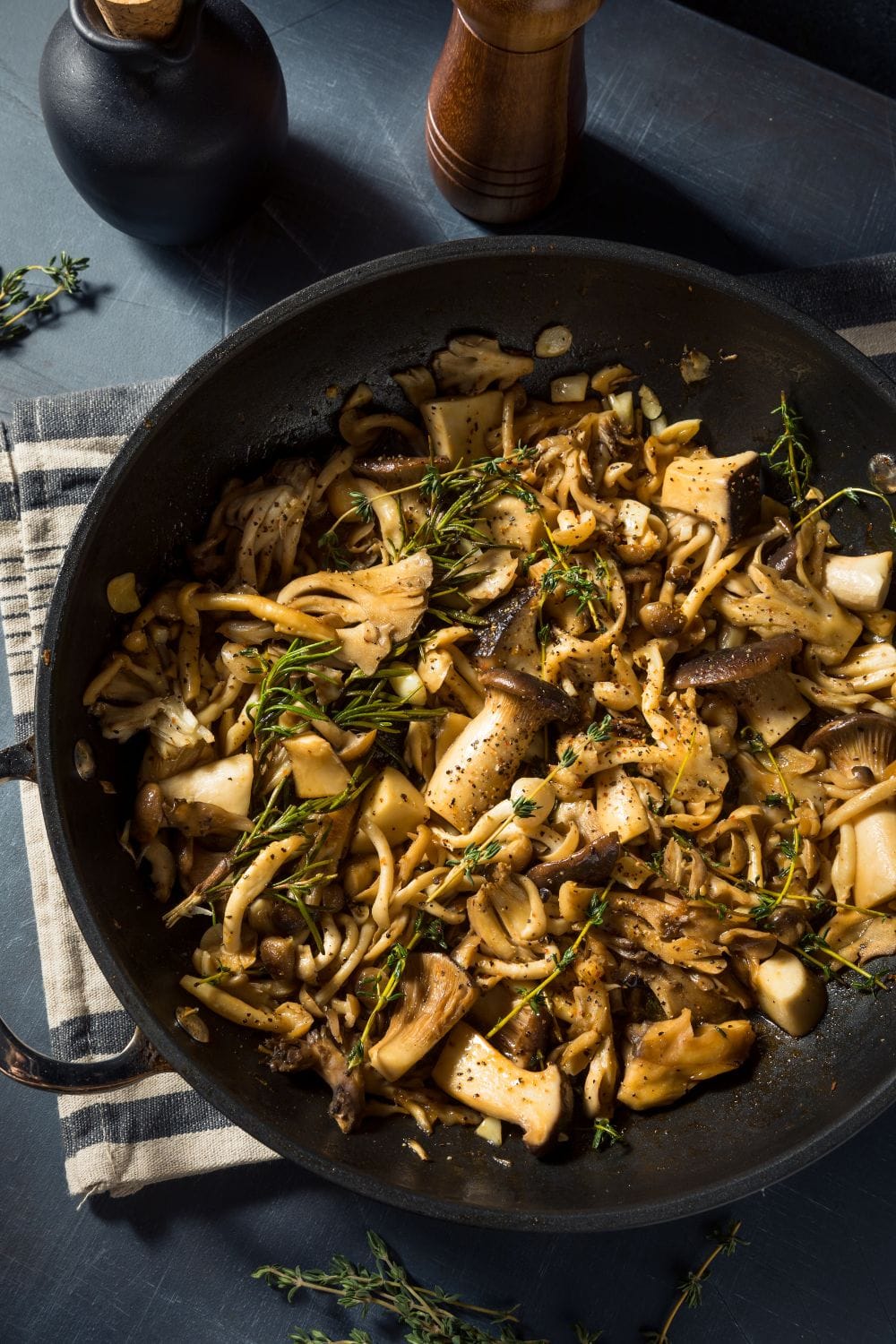 20 Best Enoki Mushroom Recipes to Try - Insanely Good