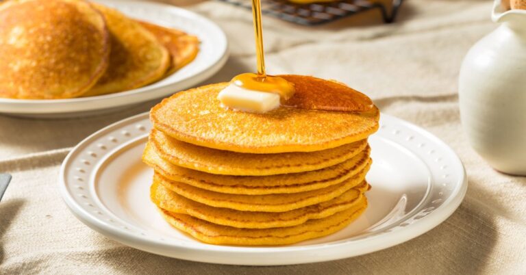 7 Best Substitutes for Golden Syrup - Insanely Good