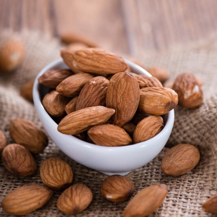 36 Best Salad Toppings That Go Beyond Bacon - Insanely Good