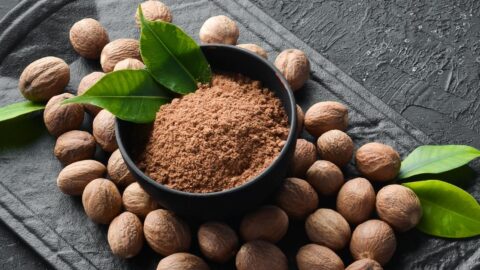 9 Best Nutmeg Substitutes For Cooking and Baking - Insanely Good
