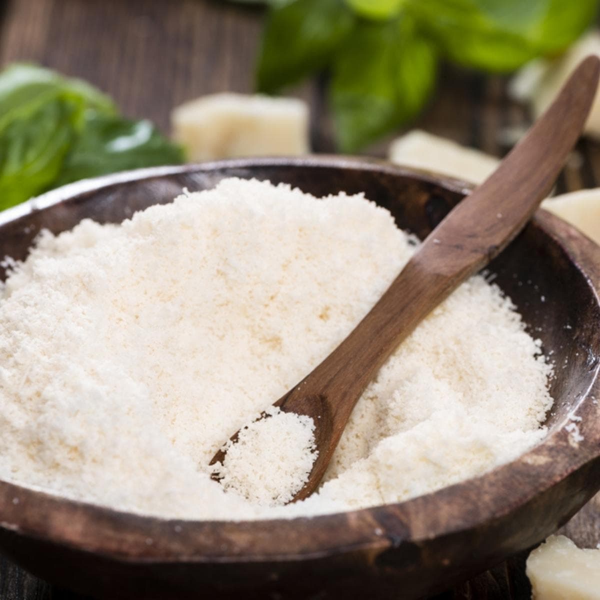 36 Best Salad Toppings That Go Beyond Bacon - Insanely Good