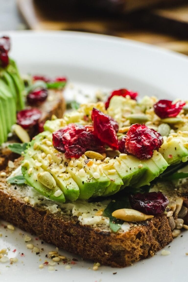 20 Easy Avocado Toast Recipes for Breakfast - Insanely Good