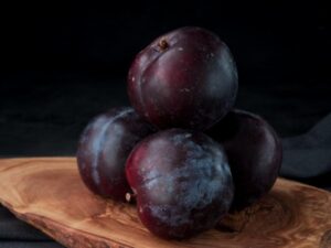 22 Types of Plums (Different Varieties) - Insanely Good