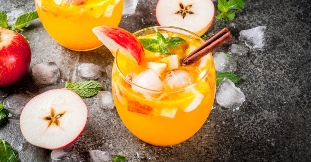 20 Scotch Cocktails to Sip and Savor (+ Easy Recipes) - Insanely Good