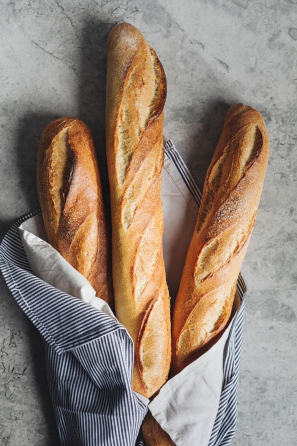 Best Bread for Stuffing (8 Top Choices) - Insanely Good