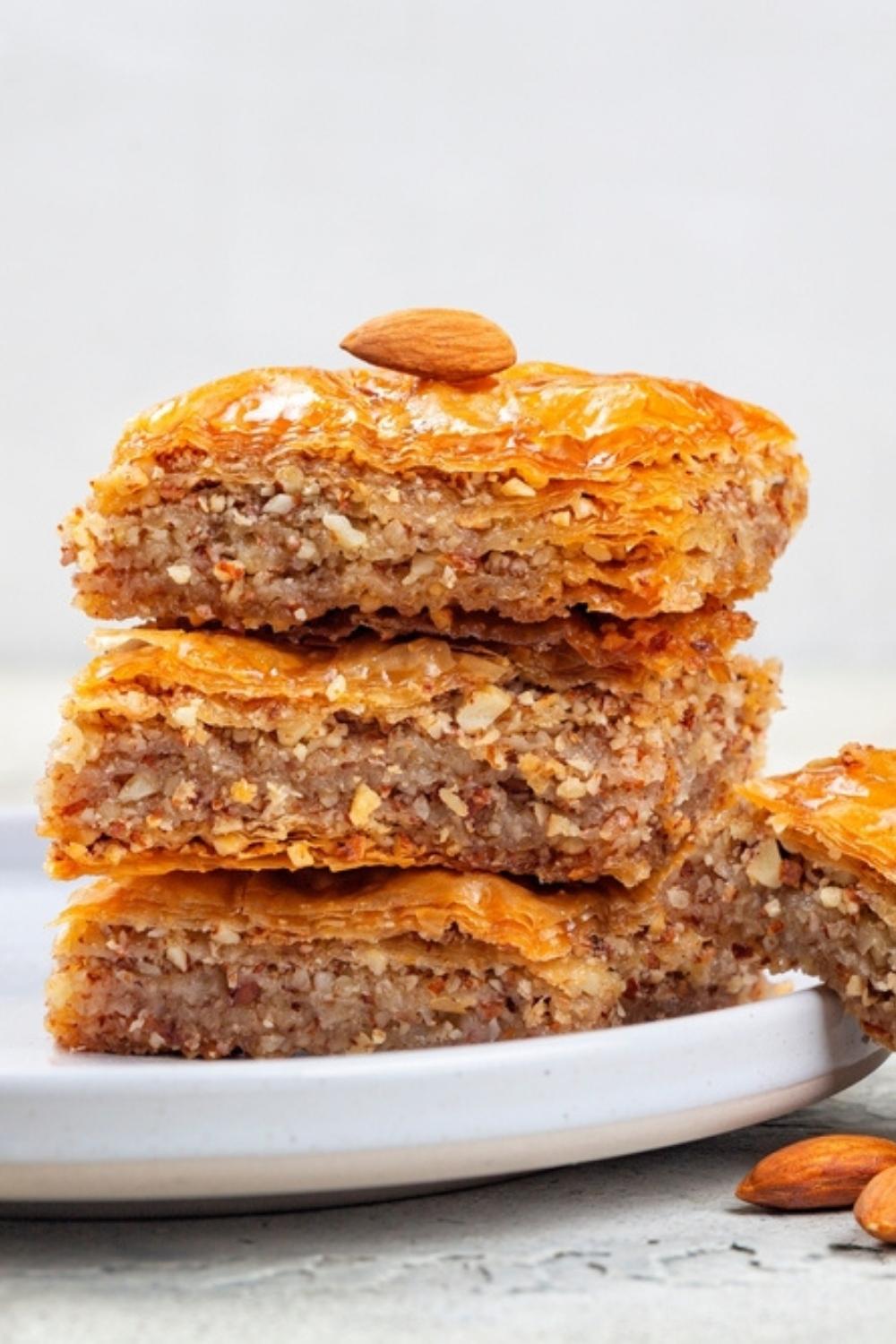 27 Most Popular Greek Street Foods to Try - Insanely Good