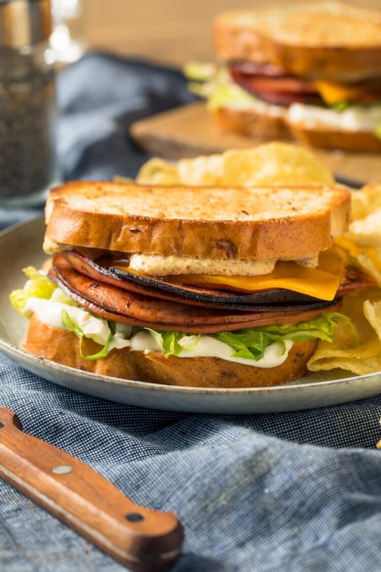 Fried Bologna Sandwich (Easy Recipe) - Insanely Good