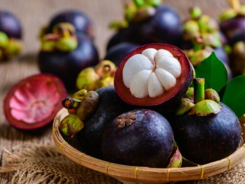 25 Different White Fruits to Try Today - Insanely Good