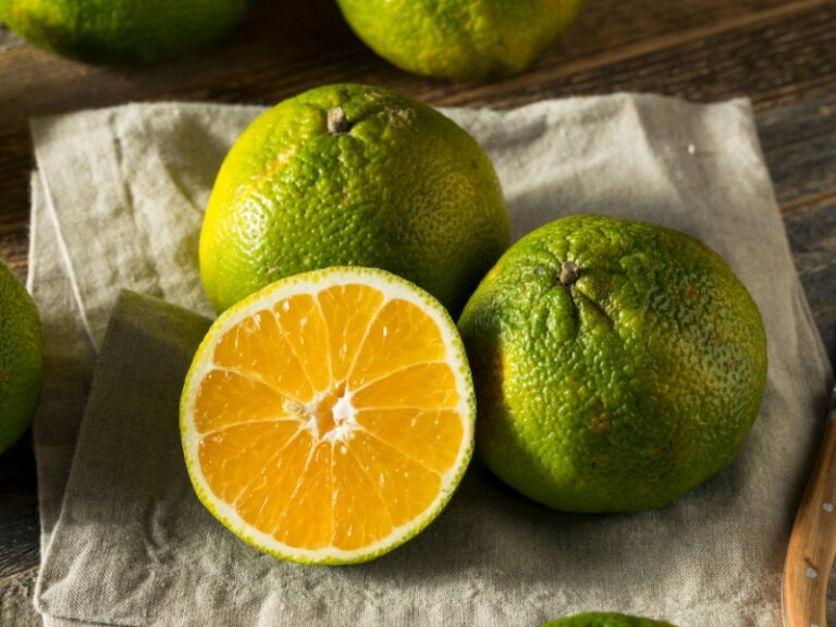33 Best Green Fruits and How to Eat Them - Insanely Good