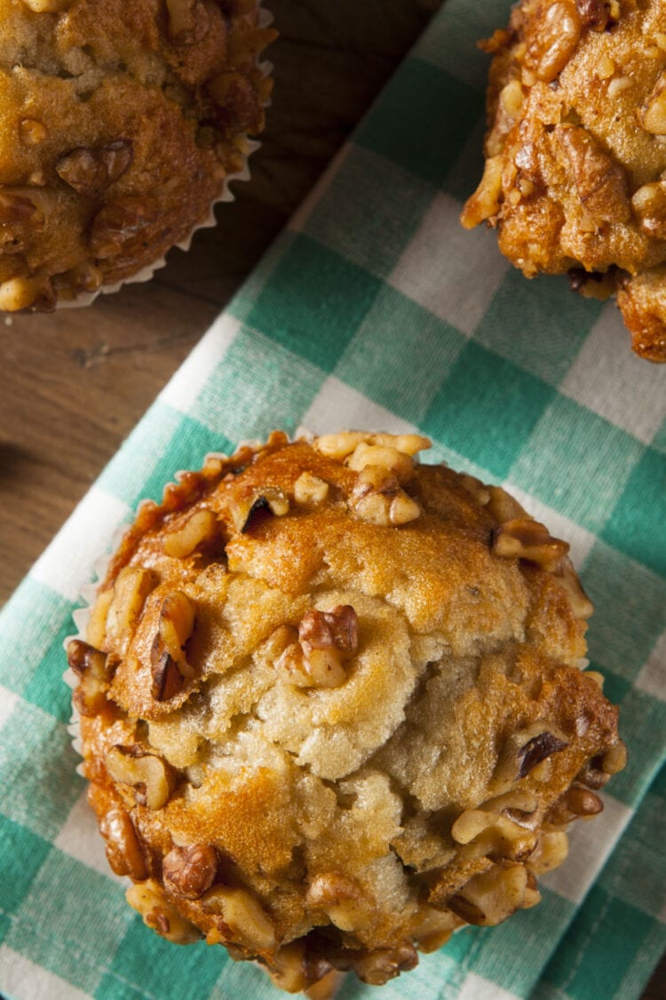 Banana Nut Muffins (Easy Recipe) - Insanely Good