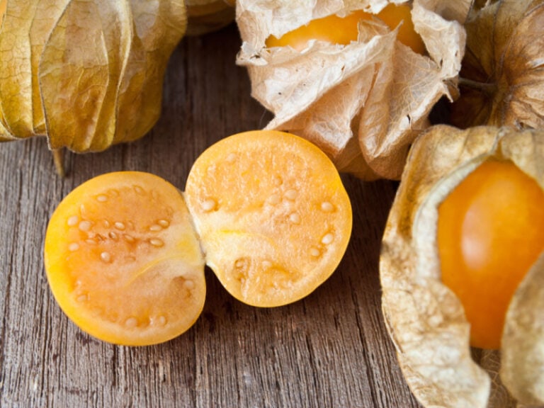 What Are Golden Berries? (+ Health Benefits and How to Eat) - Insanely Good