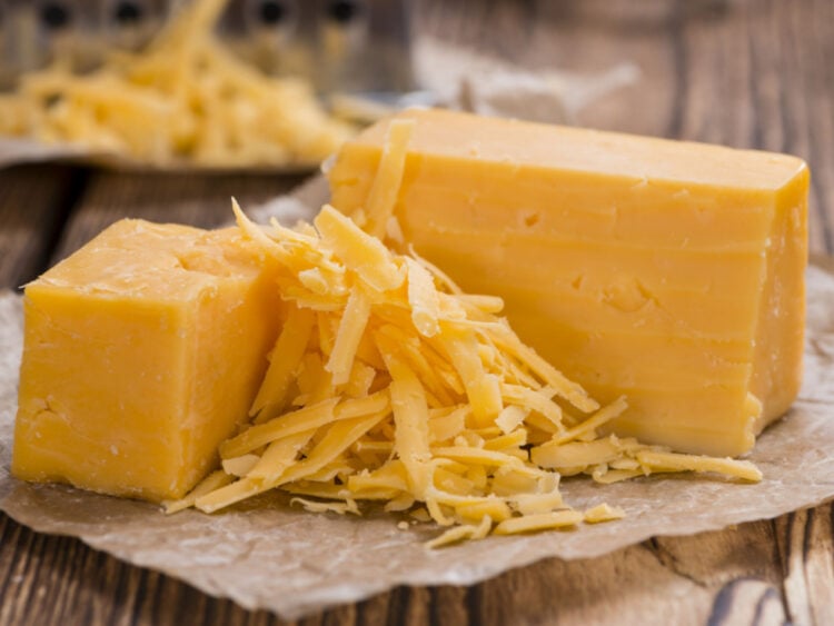 Best Cheese for Fondue (7 Different Types) - Insanely Good