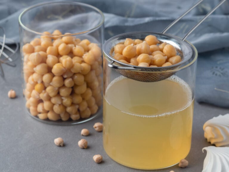 14 Best Chicken Broth Substitutes & Swaps - Insanely Good
