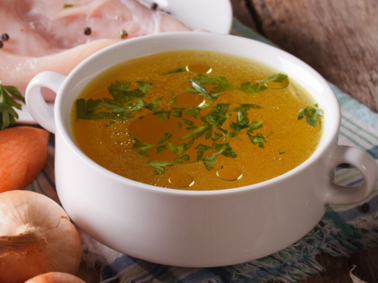 14 Best Chicken Broth Substitutes & Swaps - Insanely Good