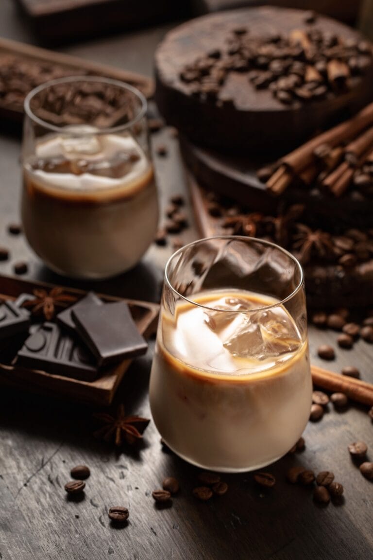 Homemade Irish Cream (Baileys Copycat Recipe) - Insanely Good