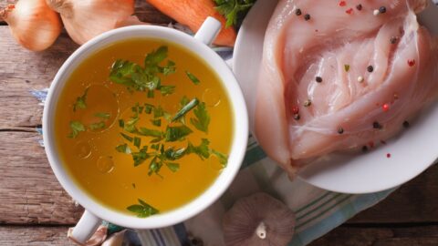 14 Best Chicken Broth Substitutes & Swaps - Insanely Good