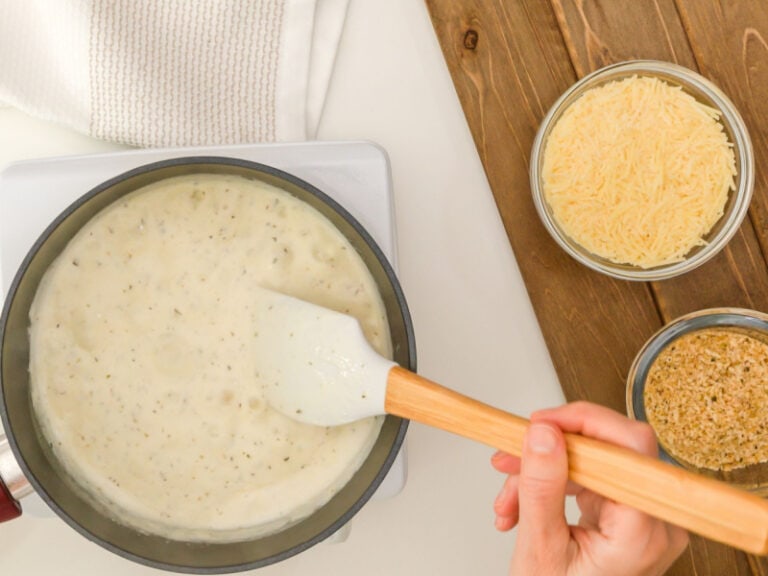 Can You Freeze Alfredo Sauce? (Yes, Here's How!) - Insanely Good