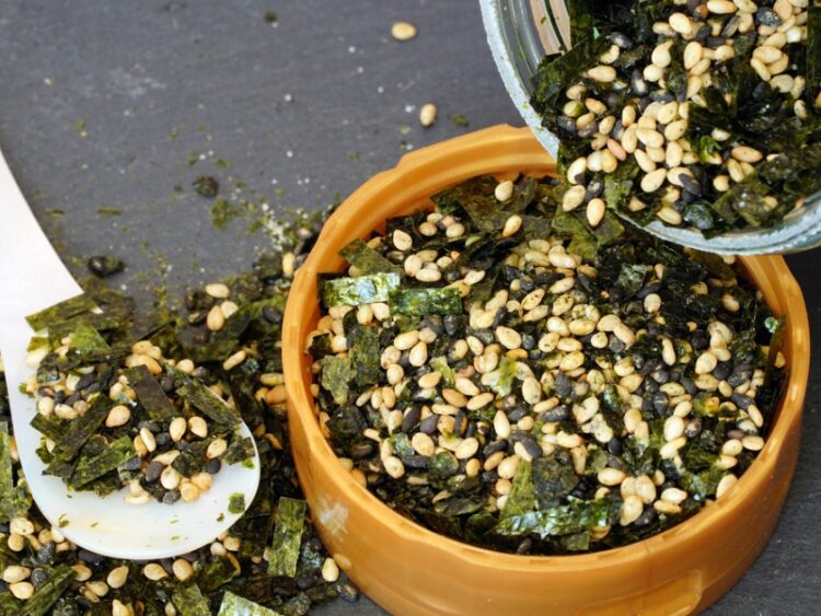 What Is Furikake? (+ Easy Japanese Seasoning Recipe) - Insanely Good
