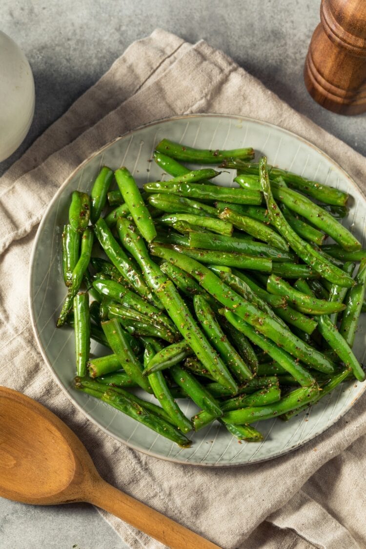 How to Steam Green Beans in the Microwave - Insanely Good