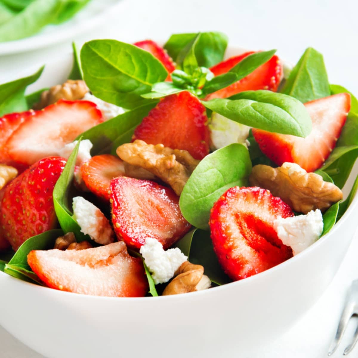 What Goes Well With Strawberries? (The Best Pairings) - Insanely Good