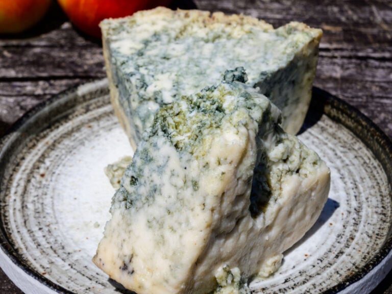 15 Different Types of Blue Cheese - Insanely Good