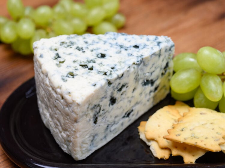 15 Different Types of Blue Cheese - Insanely Good