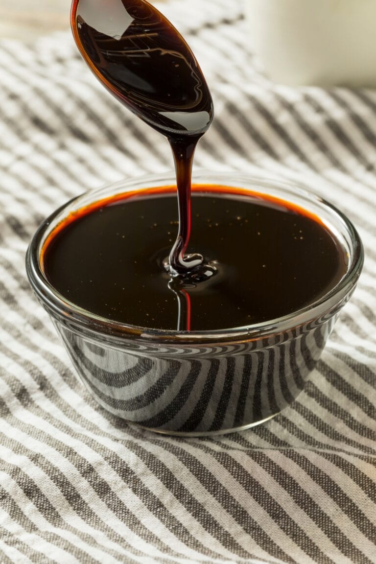 What is Molasses? (What You Need to Know) - Insanely Good