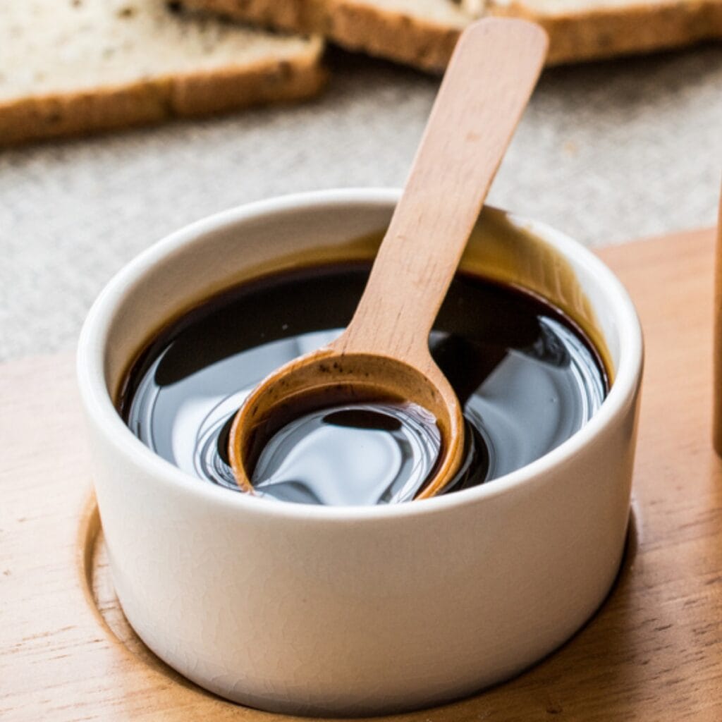 What is Molasses? (What You Need to Know) - Insanely Good