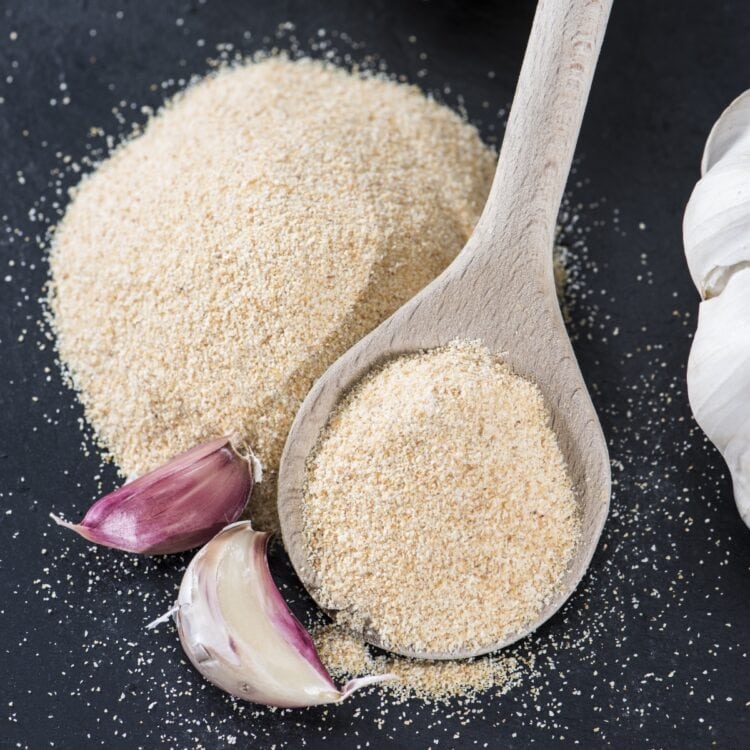 Granulated Garlic vs. Garlic Powder (+ How to Use Them) - Insanely Good