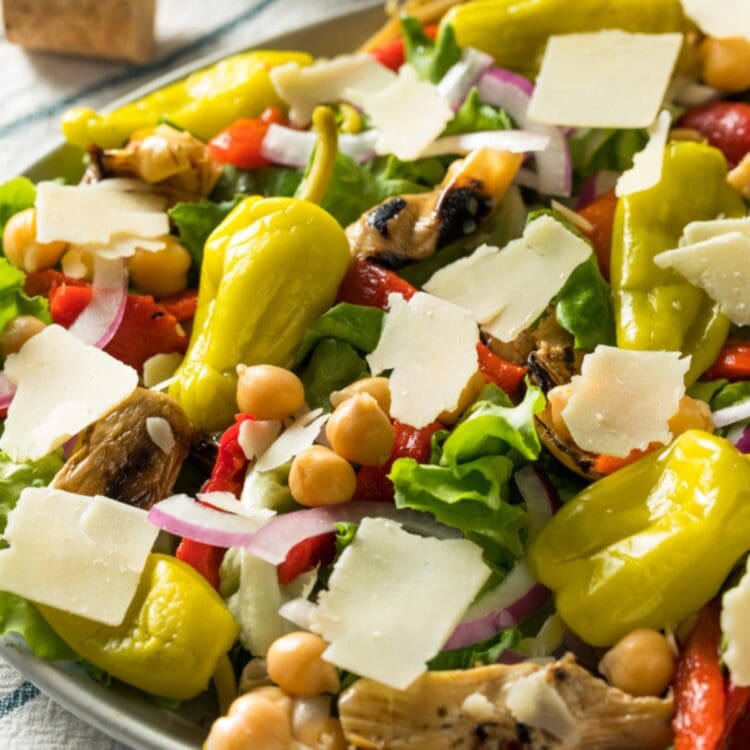 What Is Pepperoncini? All You Need To Know - Insanely Good