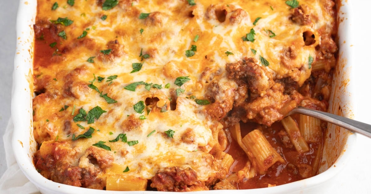 Baked Rigatoni Pasta Recipe - Insanely Good