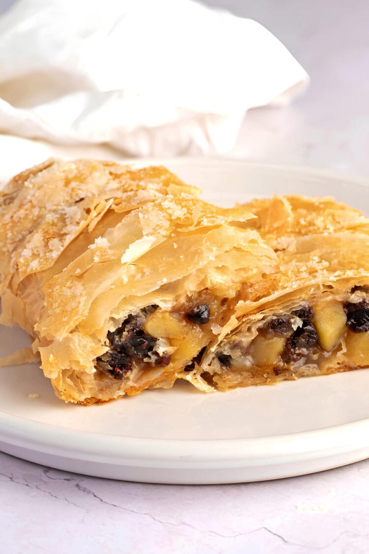 Easy Apple Strudel Recipe - Insanely Good