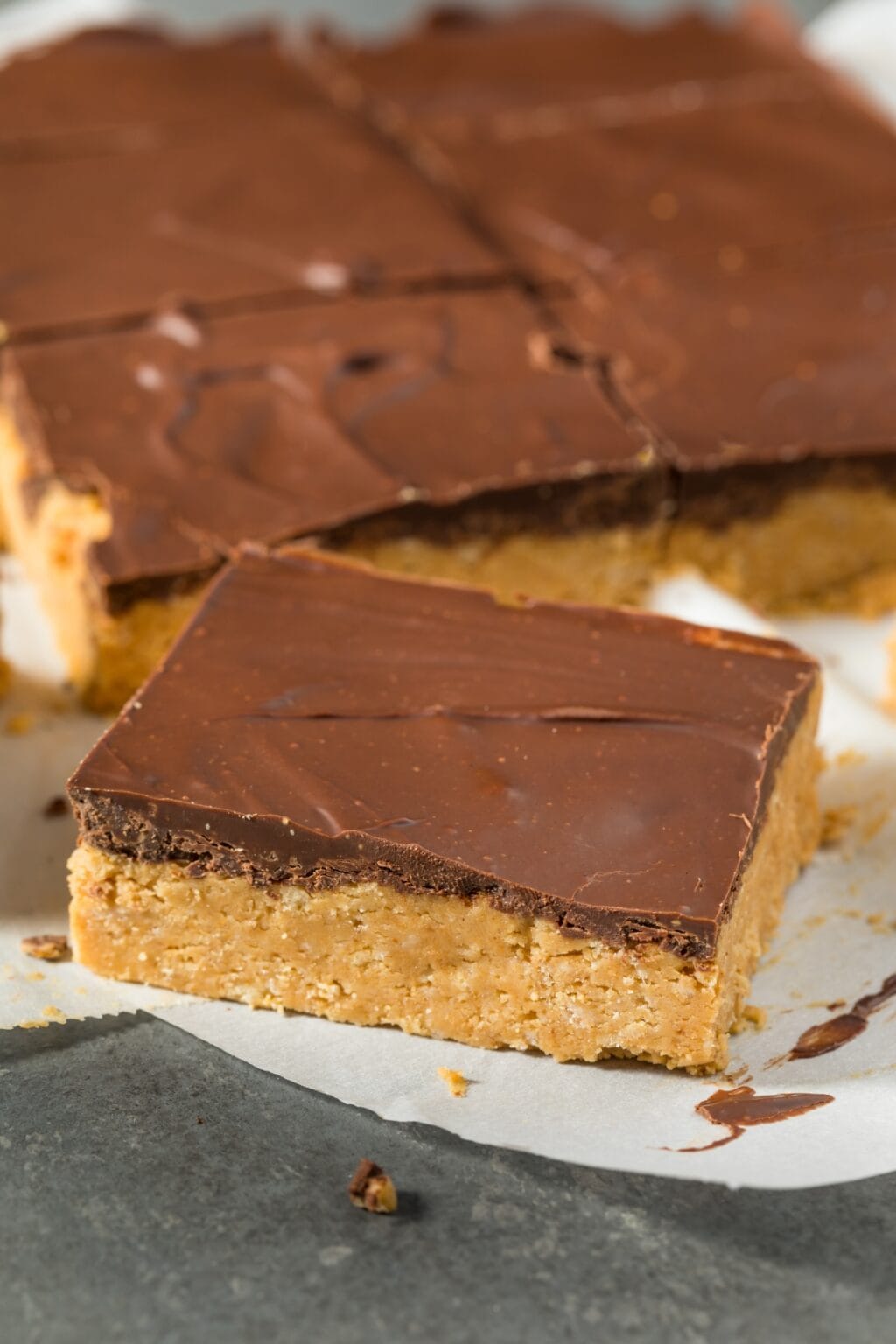 Reese's No Bake Peanut Butter Bars - Insanely Good