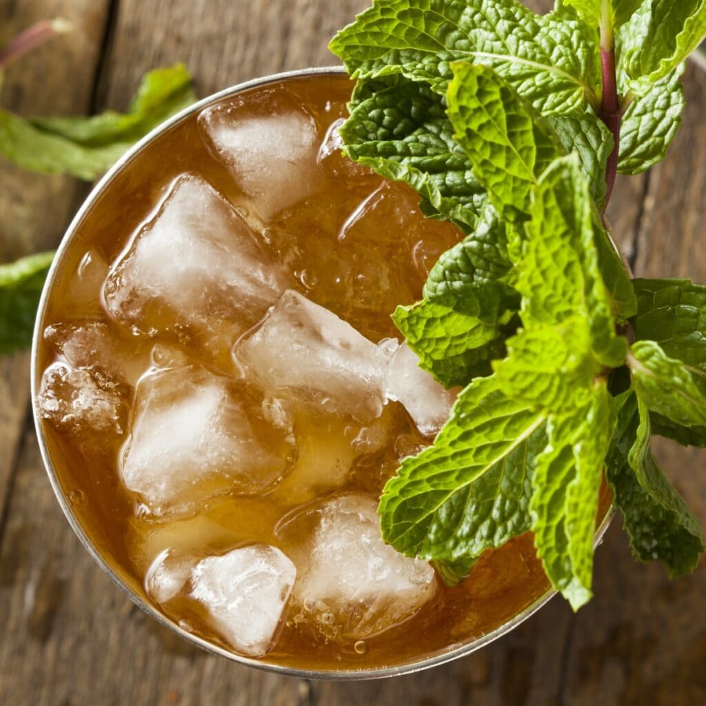 Mint Julep (Classic Cocktail Recipe) - Insanely Good