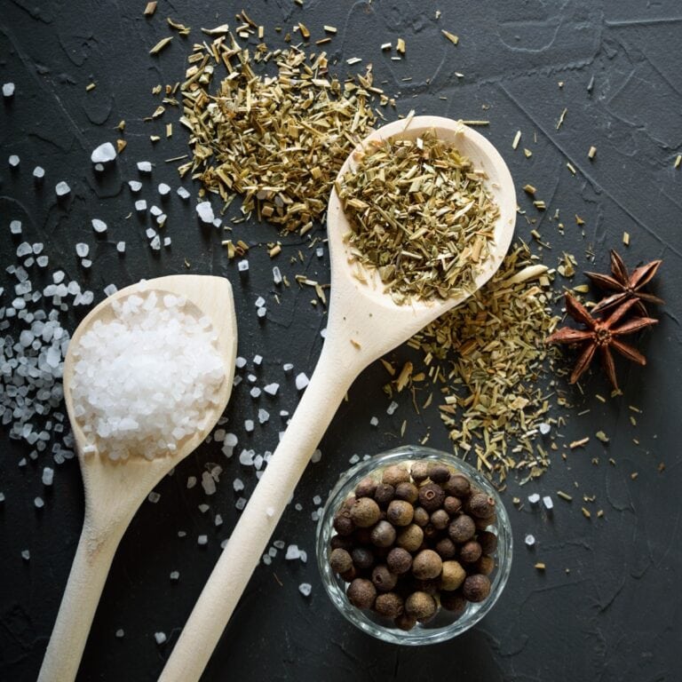 10 Best Substitutes for Italian Seasoning To Use in Recipes - Insanely Good