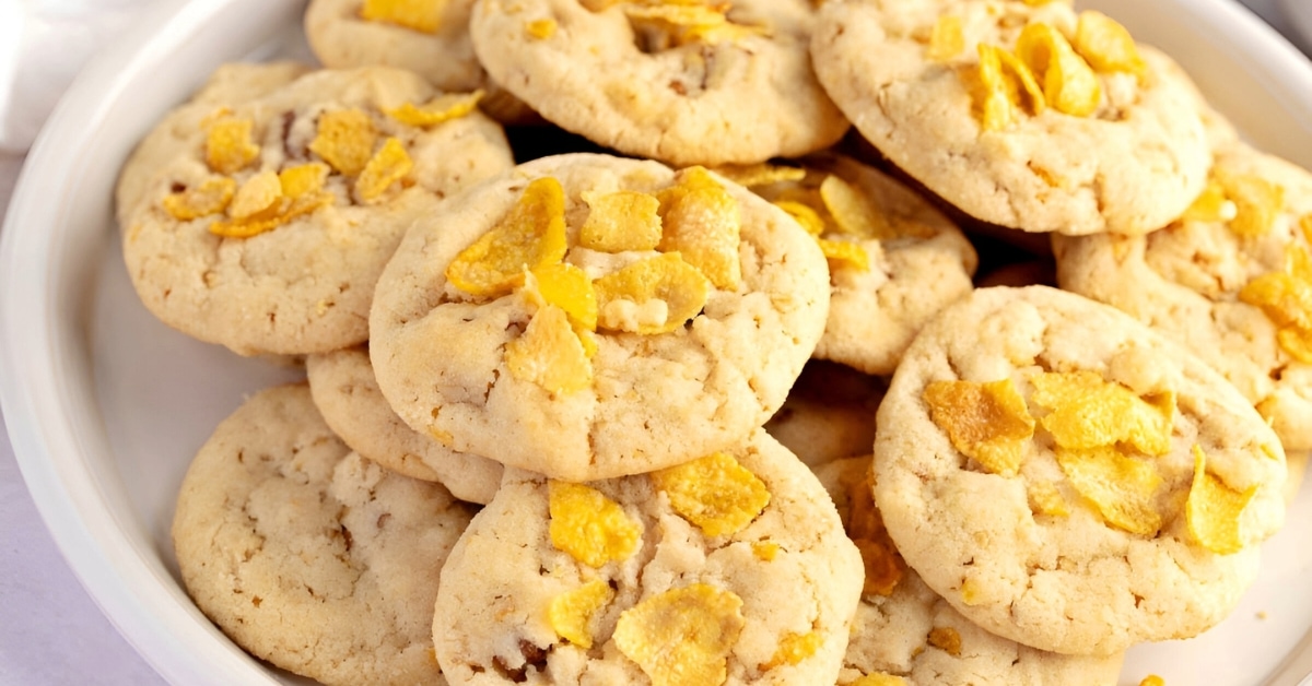 Easy Cornflake Cookies (Crispy and Chewy) - Insanely Good