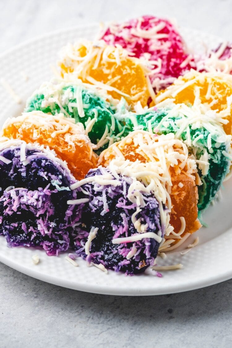 10 Popular Filipino Cakes (+ Easy Recipes) - Insanely Good