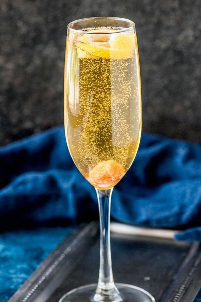 23 Best Champagne Cocktails for Any Occasion - Insanely Good